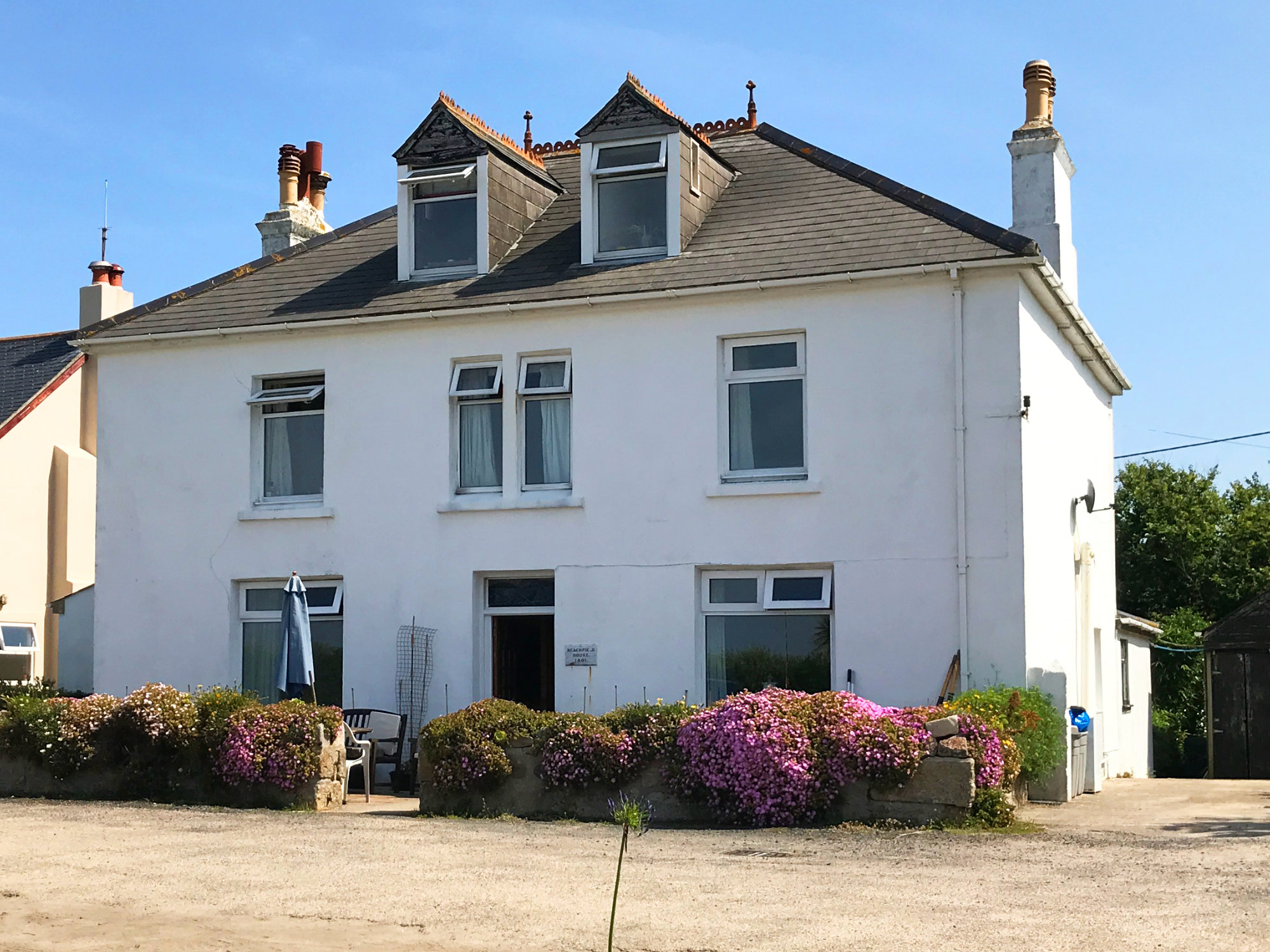 Beachfield House - Scilly Homes